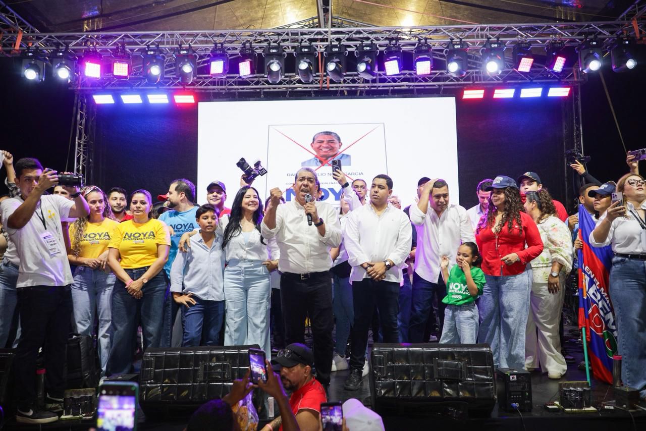 Ante 30 mil personas en Santa Marta, Rafael Noya, cerró etapa ...